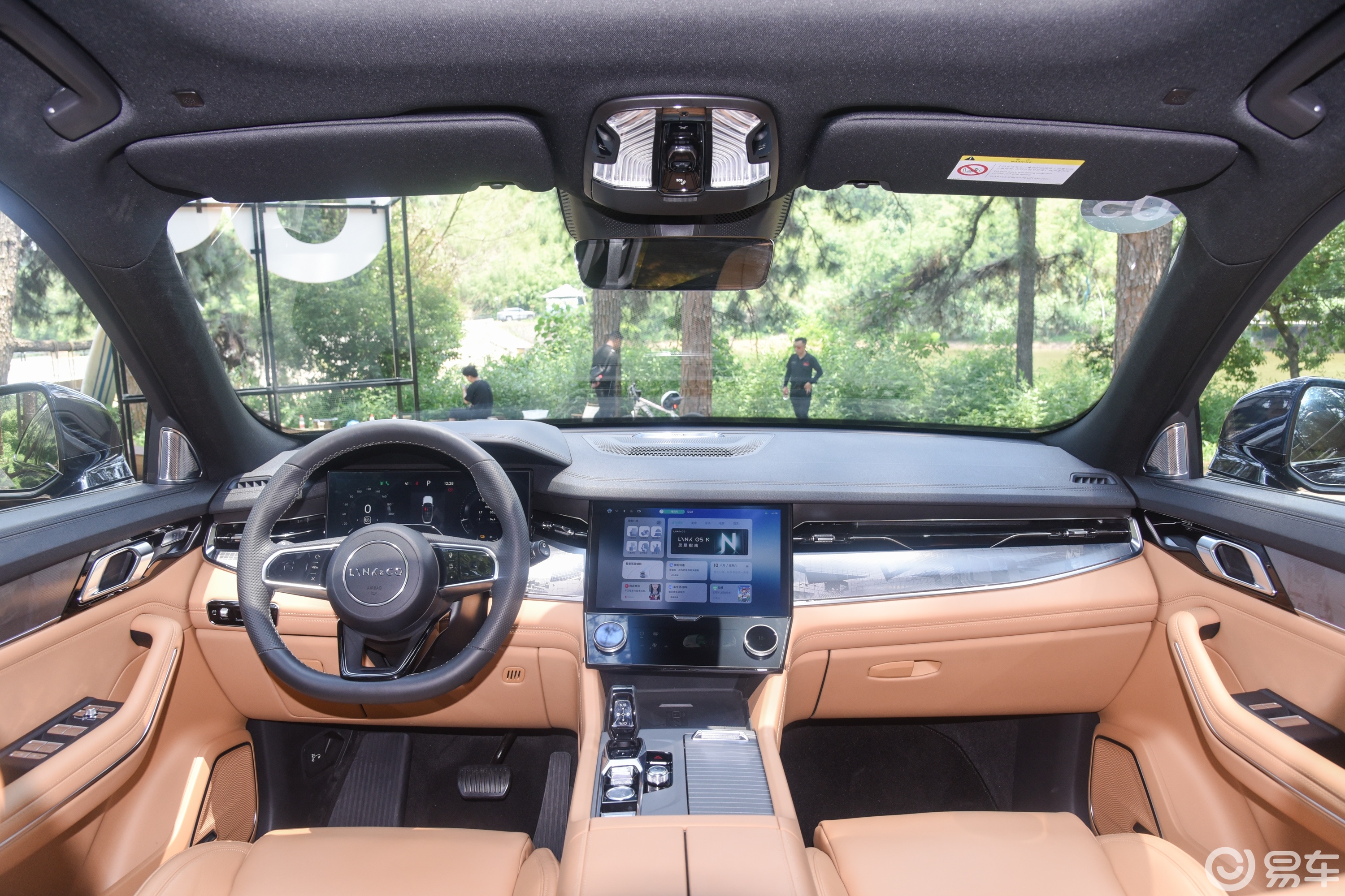 【领克09 PHEVEM-P 2.0T 60km 自动亚运行政版 5座内饰全景正拍图片-汽车图片大全】-易车