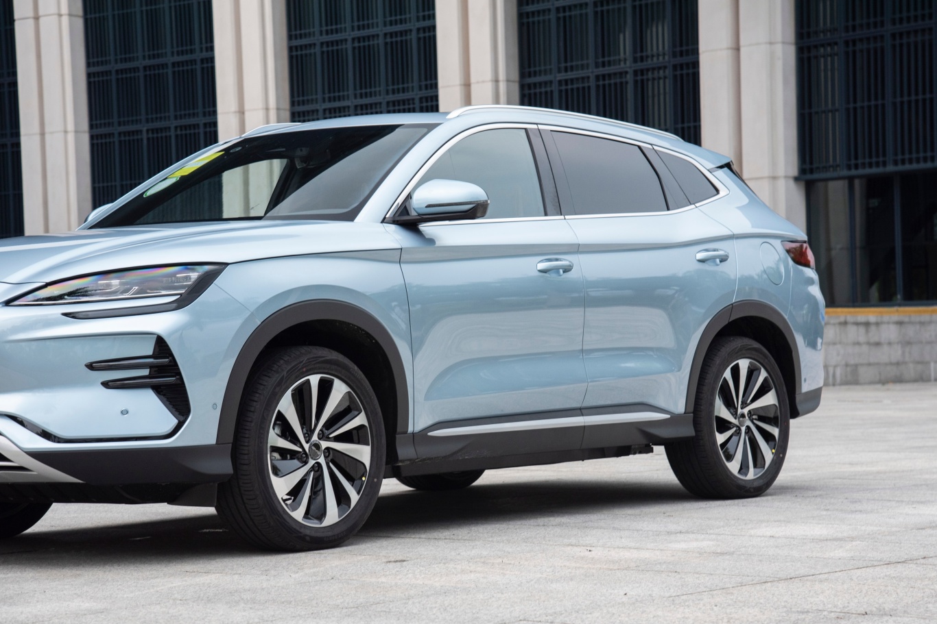 【宋PLUS新能源EV 冠军版 605km 旗舰PLUS外观细节图片-汽车图片大全】-易车