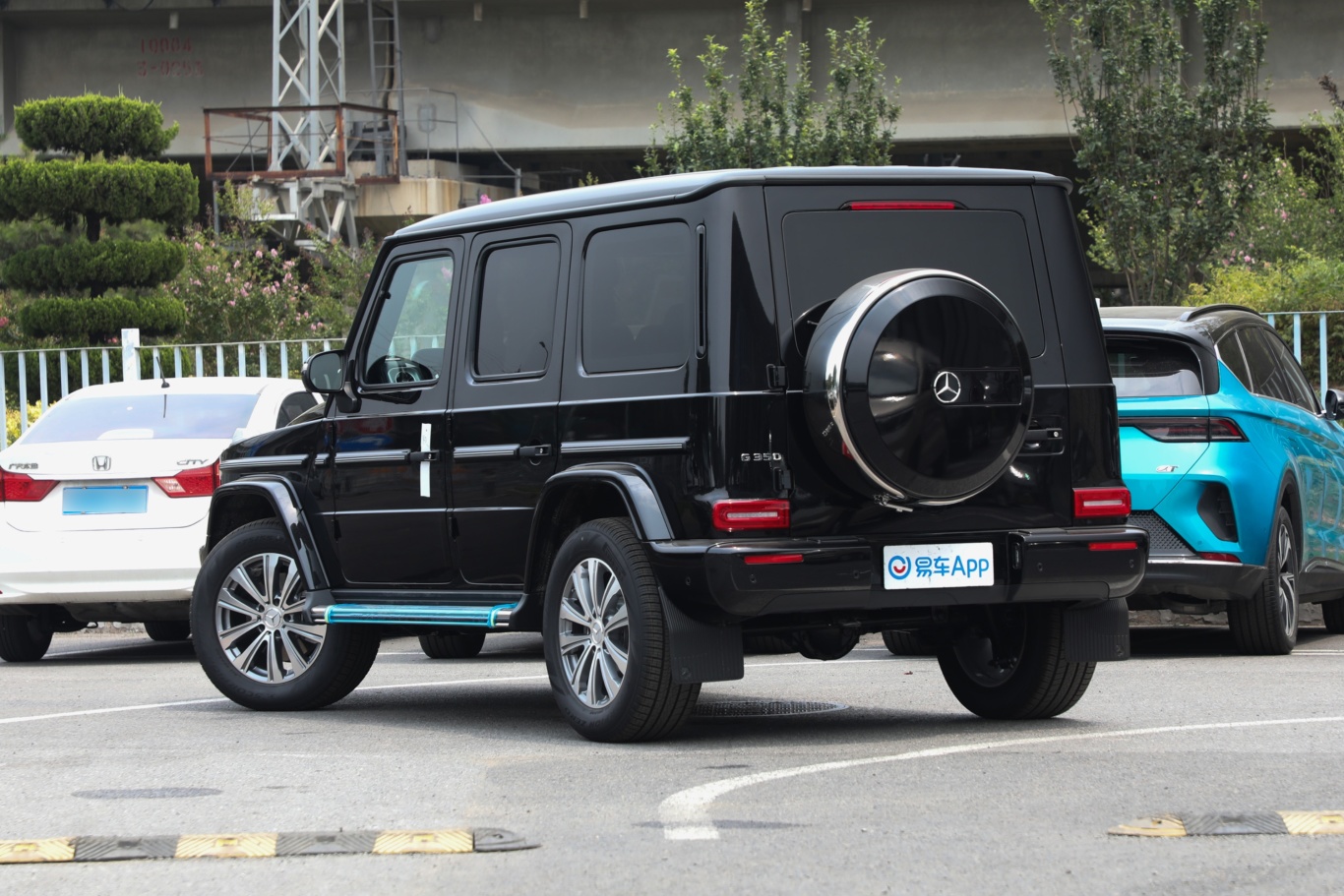 【奔驰G级G 350侧后45度车头向左水平图片-汽车图片大全】-易车