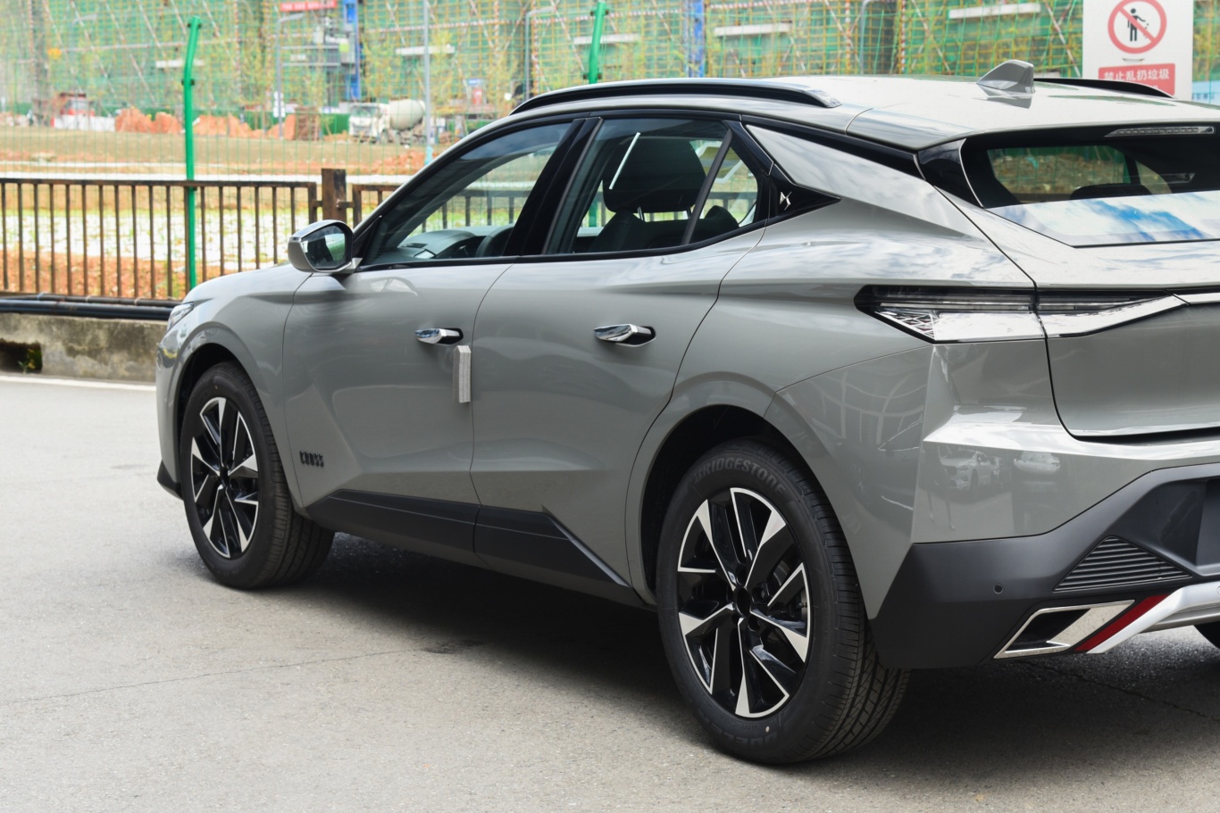 【DS 41.6T 夏乐宫CROSS版外观细节图片-汽车图片大全】-易车