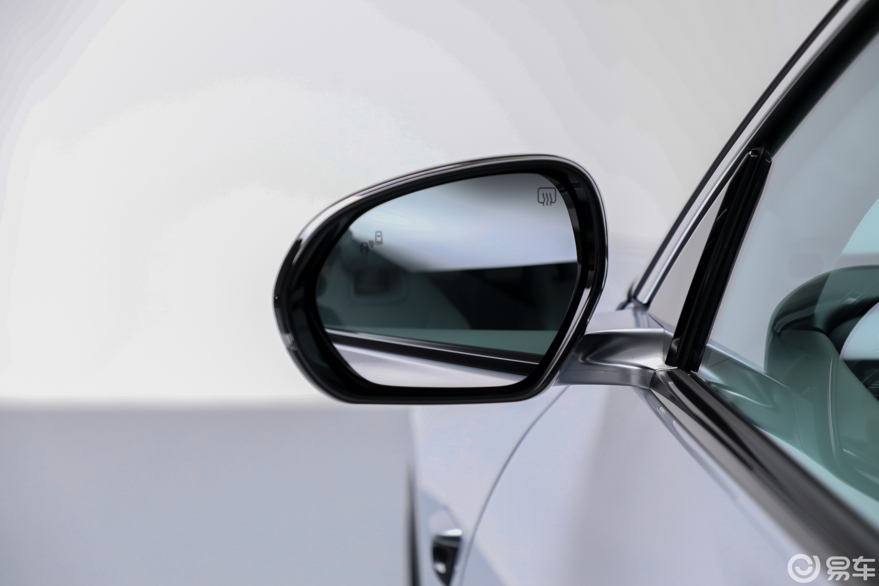 【零跑C11 纯电动650km 650后驱智享版后视镜镜面图片-汽车图片大全】-易车