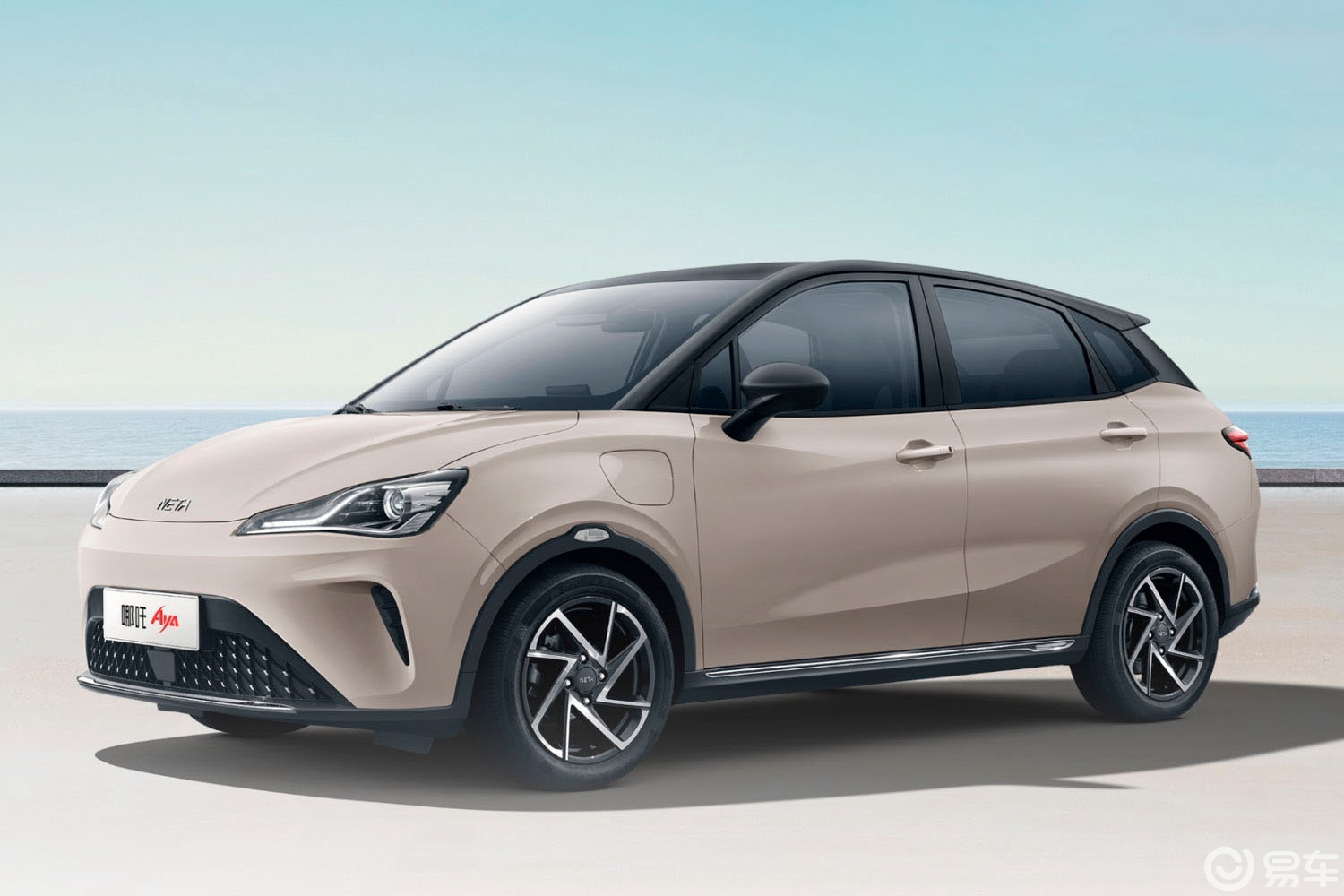 【哪吒AYA图片-汽车图片大全】-易车