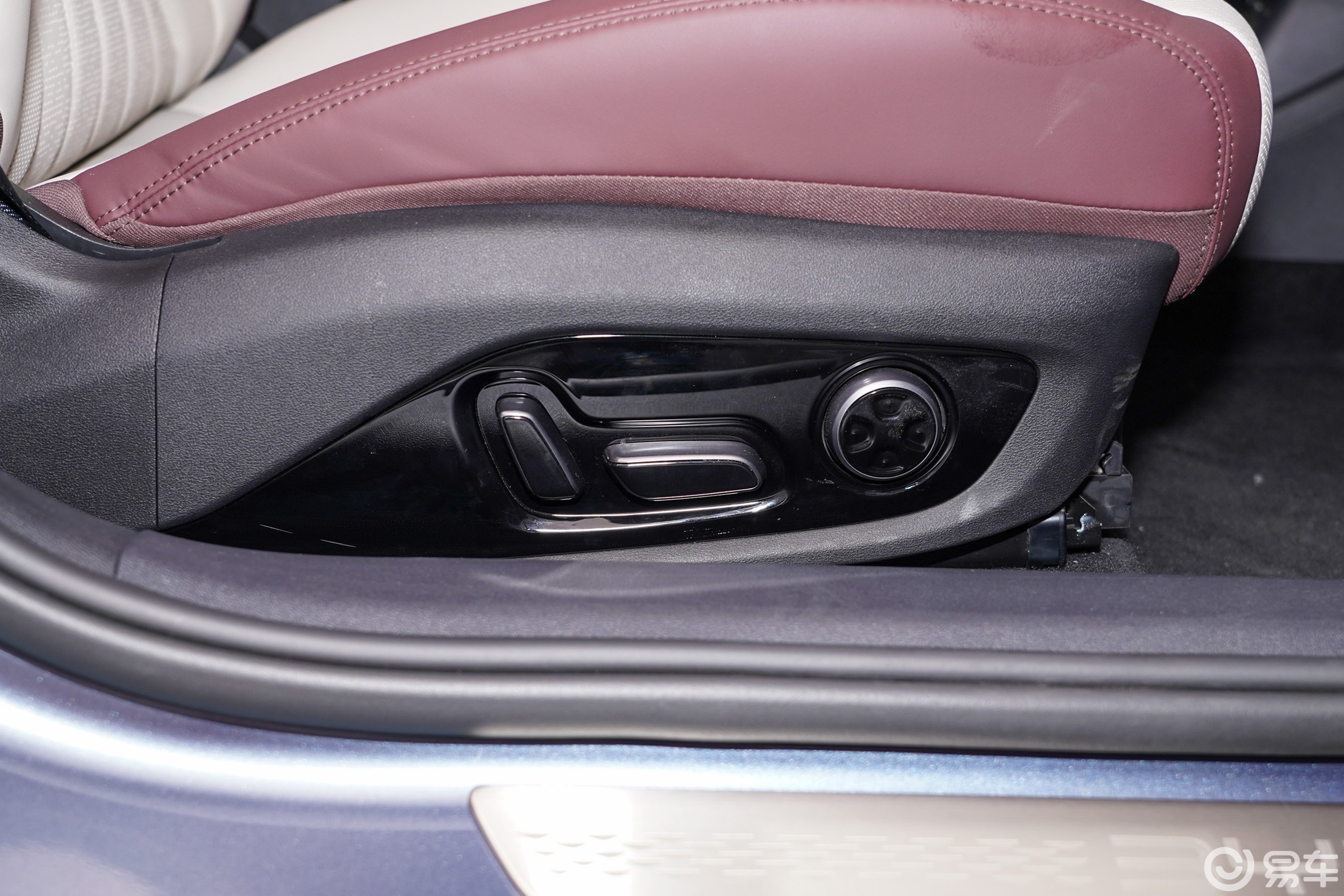 【海豹DM-i 1.5T 121km 旗舰型副驾座椅调节图片-汽车图片大全】-易车