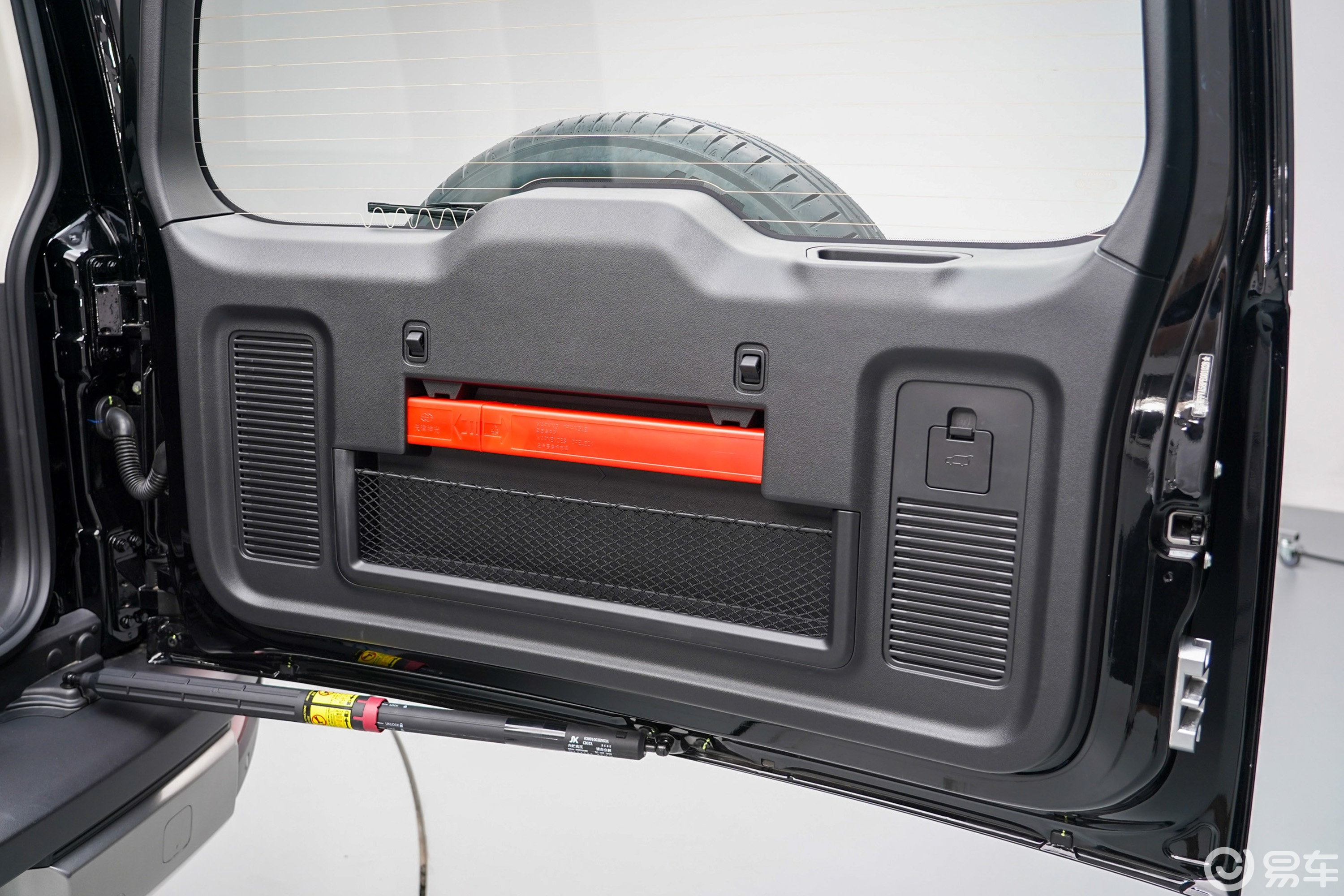 【哈弗猛龙1.5T 145km 探索版后备厢图片-汽车图片大全】-易车