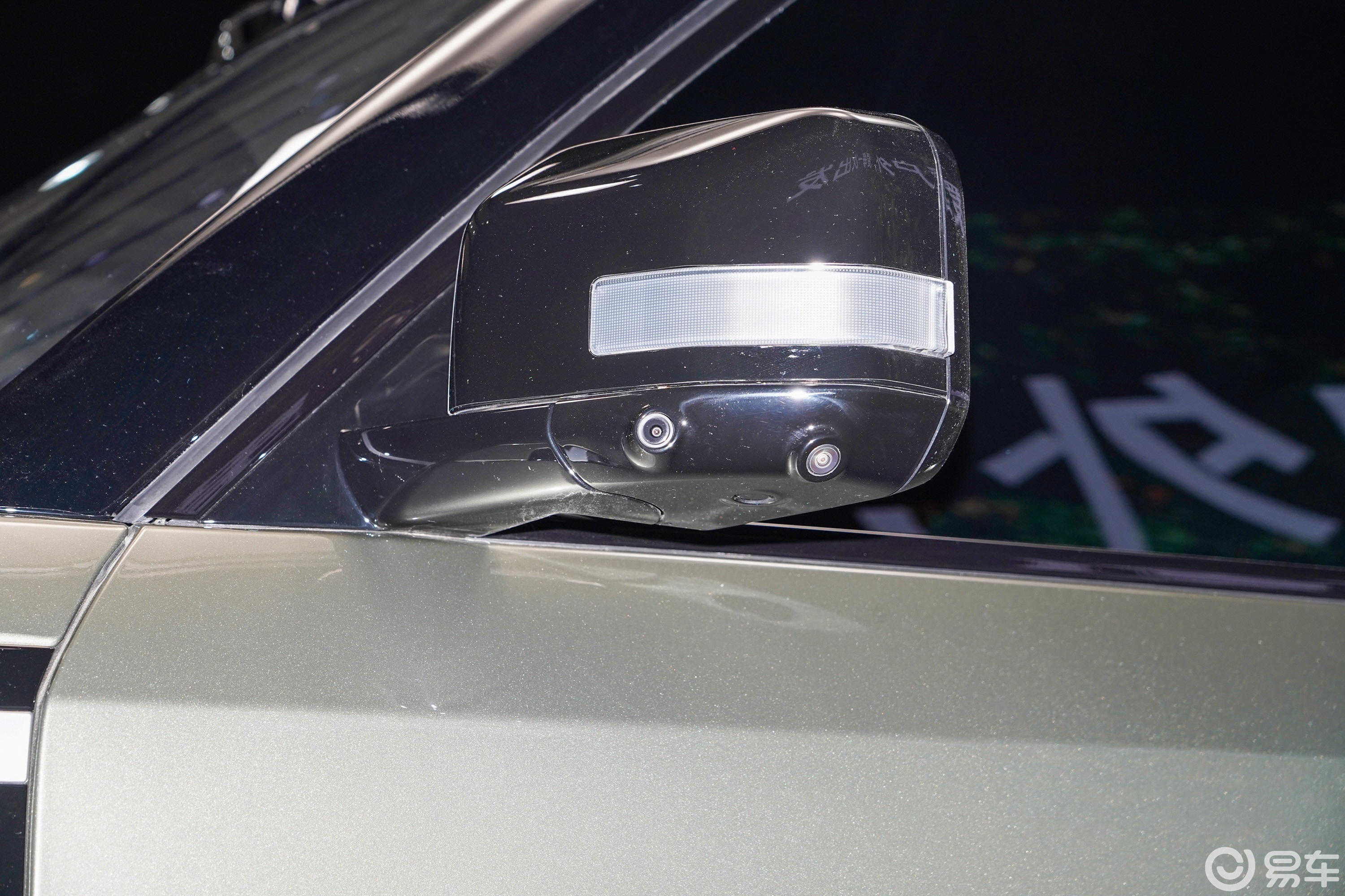 【极石011.5T 235km 尊享版 6座外观细节图片-汽车图片大全】-易车