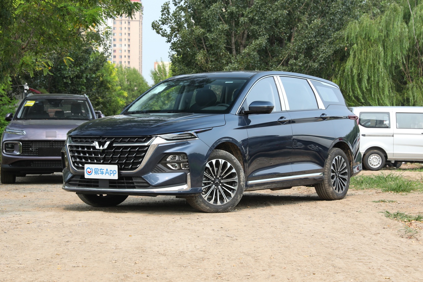 【五菱凯捷280T CVT卓越型侧前45度车头向左水平图片-汽车图片大全】-易车