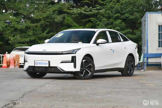 吉利银河L7/L6龙腾版正式上市 售10.38万元起_易车