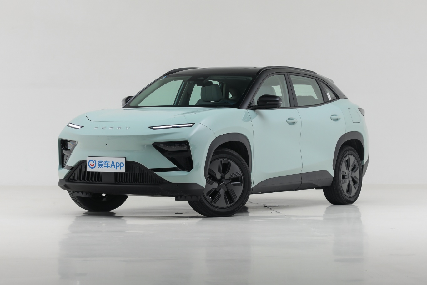 【奇瑞舒享家512km Max侧前45度车头向左水平图片-汽车图片大全】-易车