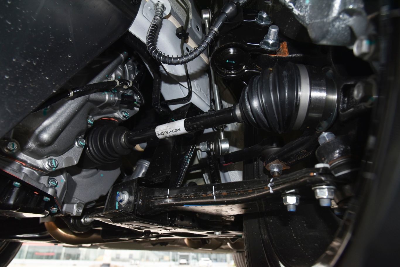 【艾瑞泽51.5L CVT风尚型左侧前悬架图片-汽车图片大全】-易车