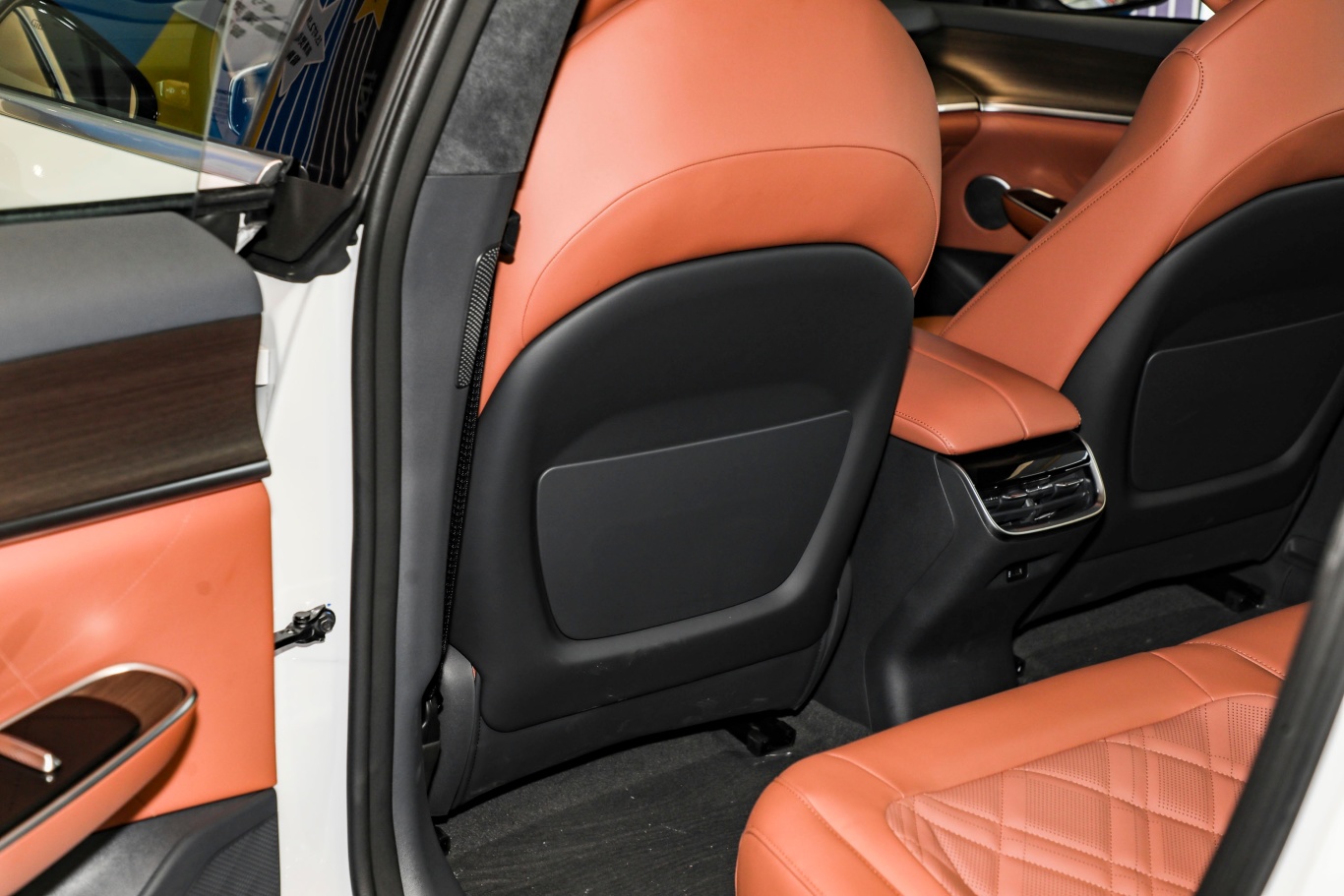 【长安启源A07纯电 515km Pro后排功能图片-汽车图片大全】-易车