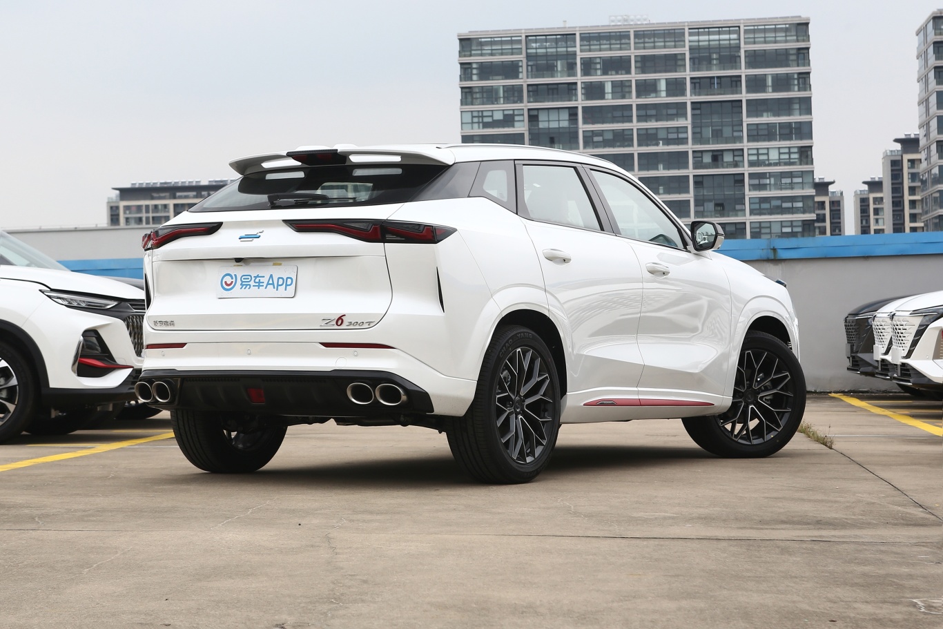 【长安欧尚Z61.5T 双离合智酷型侧后45度车头向右水平图片-汽车图片大全】-易车