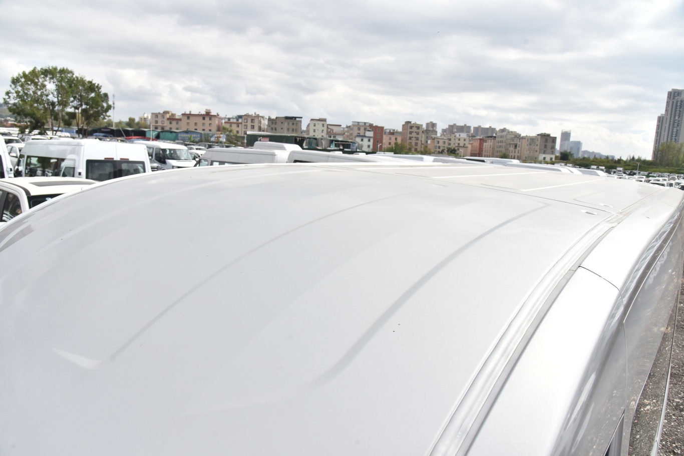 【全顺T82.3T 手动短轴中顶多功能版 6座(3+3)天窗图片-汽车图片大全】-易车