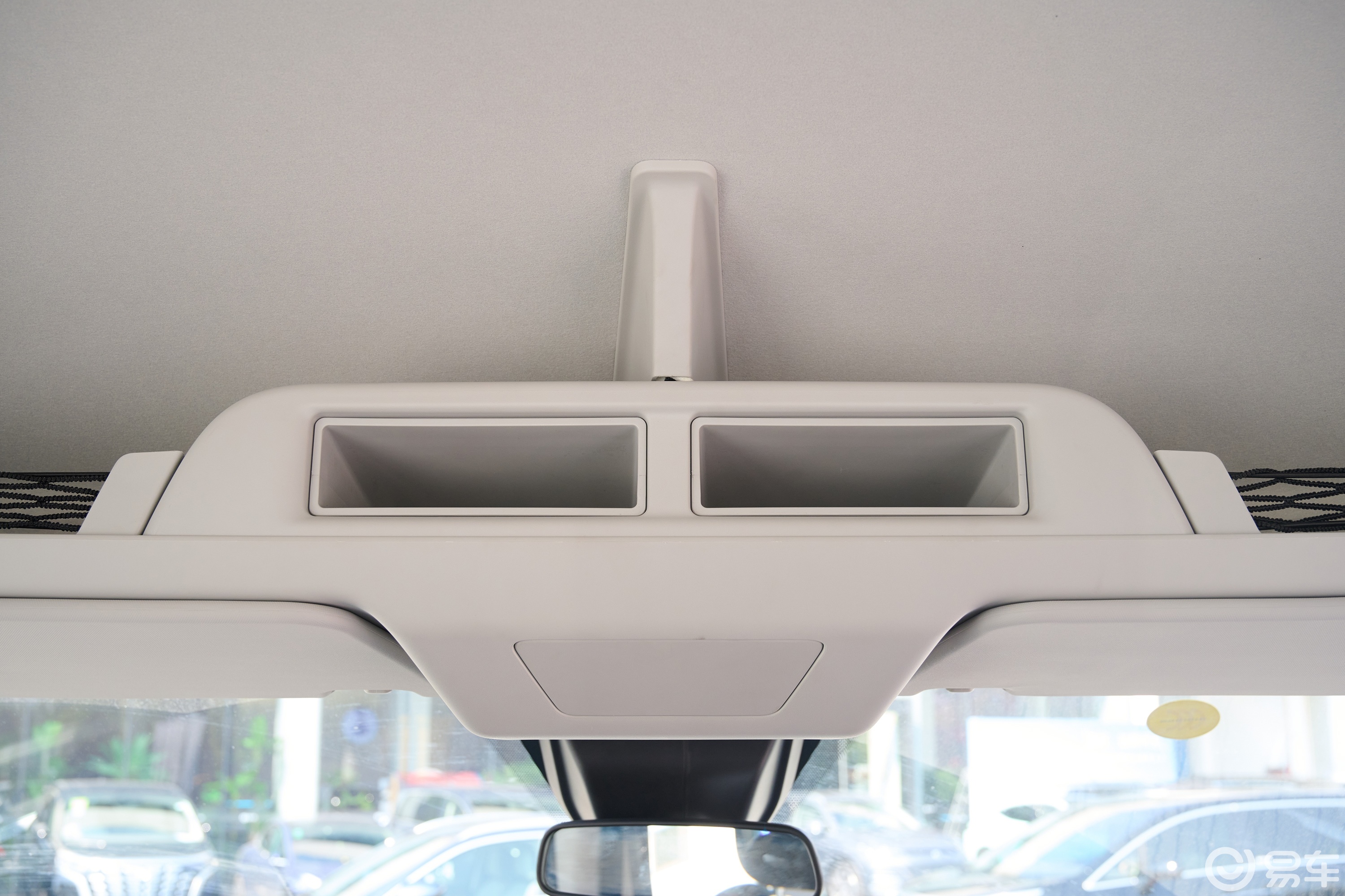 【全顺T82.0T 手动中轴中顶多功能版 6座(2+2+2)中控图片-汽车图片大全】-易车