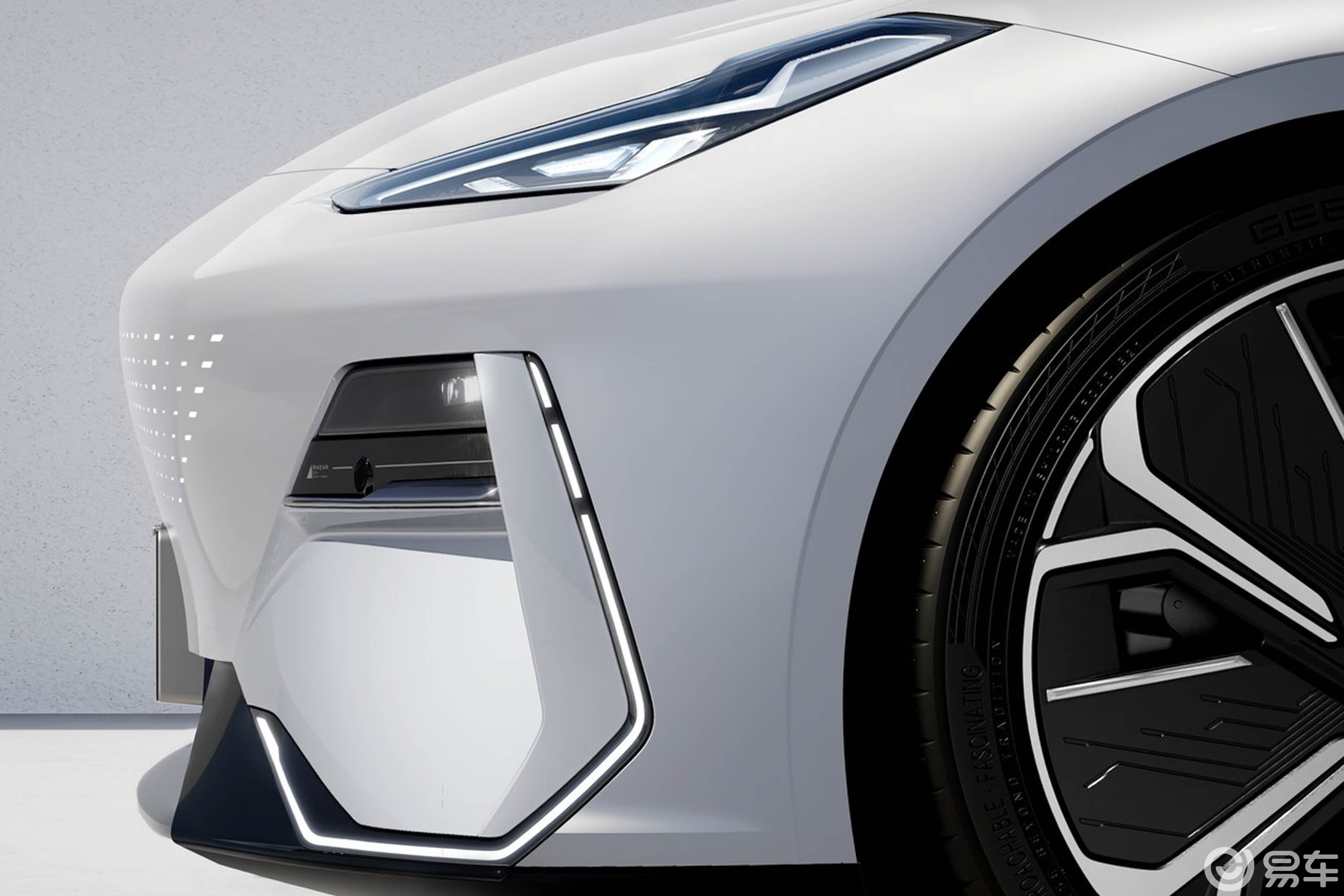 【银河E8图片-汽车图片大全】-易车