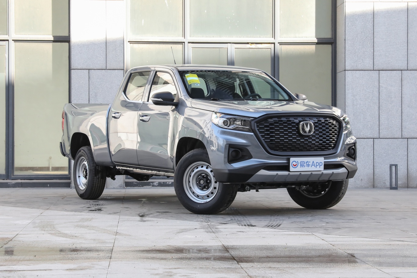 【长安F70蓝鲸2.0T 手动两驱长箱创富型 汽油侧前45度车头向右水平图片-汽车图片大全】-易车