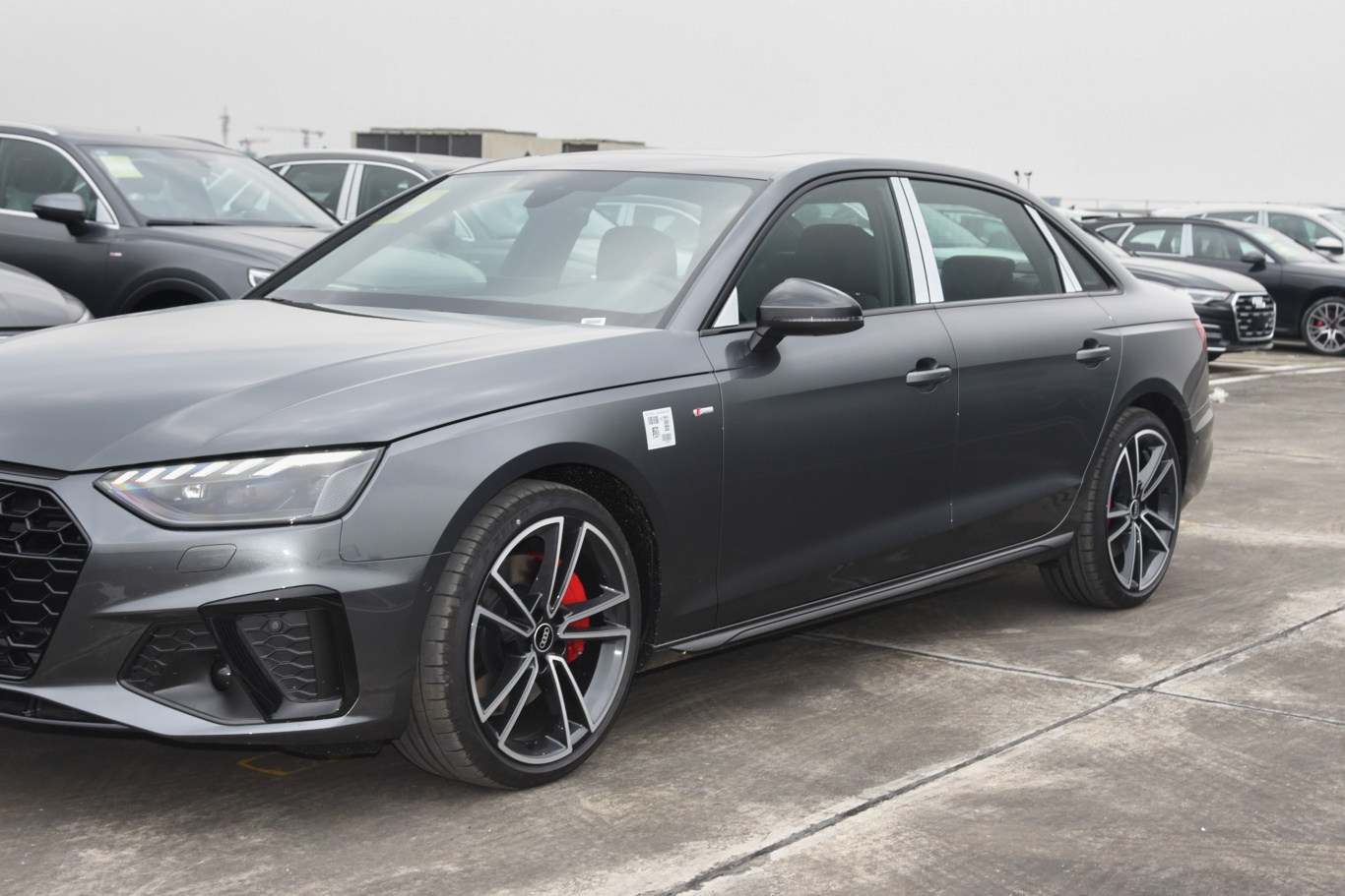 【奥迪A4L45 TFSI quattro 臻选动感型外观细节图片-汽车图片大全】-易车