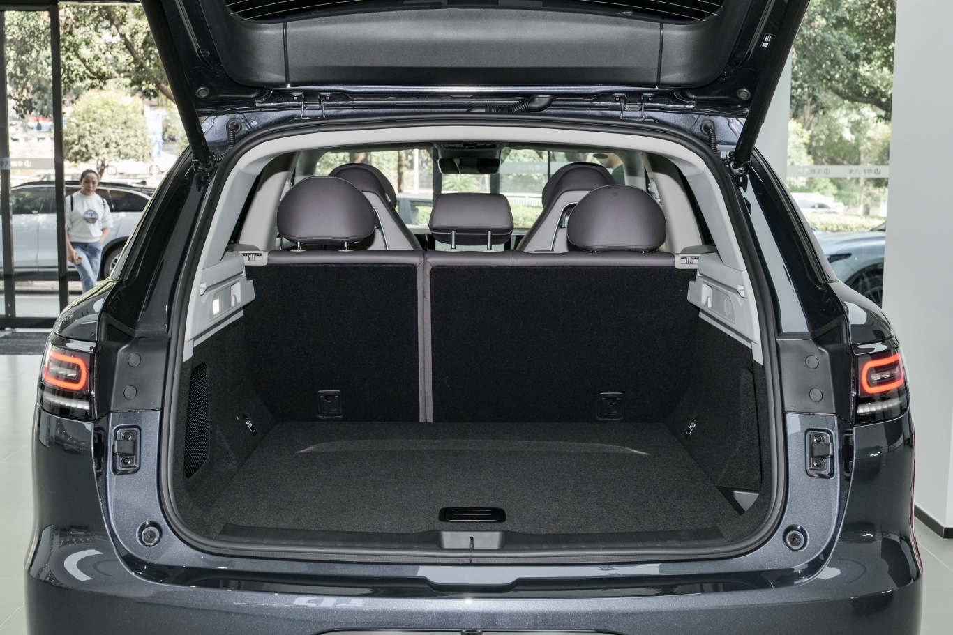 【零跑C11 增程版200km 200舒享版后备厢空间特写图片-汽车图片大全】-易车