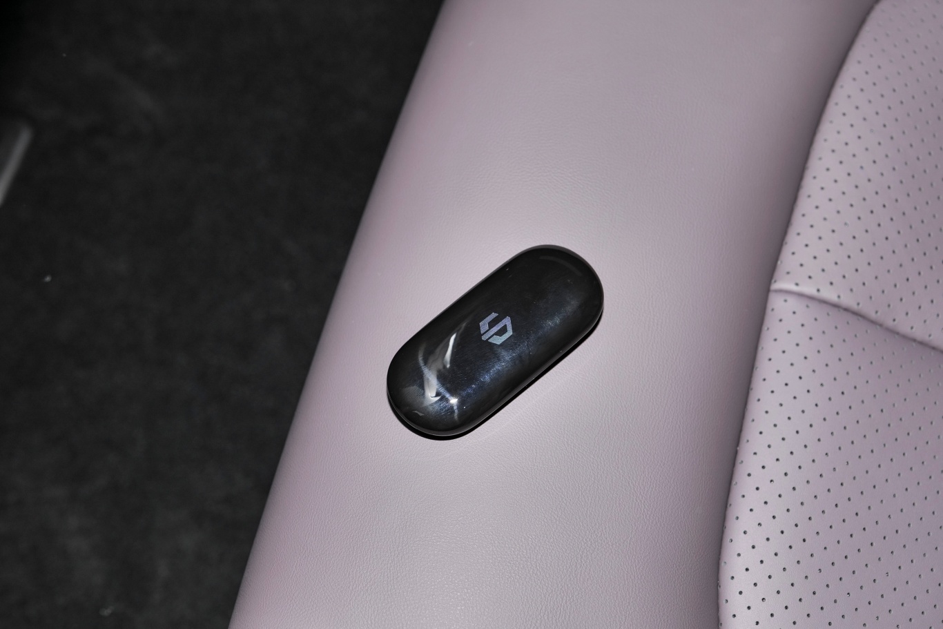 【零跑C11 增程版200km 200舒享版主驾驶位图片-汽车图片大全】-易车