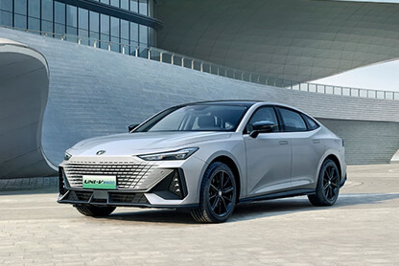 【长安UNI-V 智电iDD图片-汽车图片大全】-易车