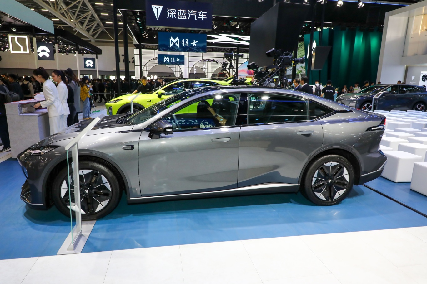 【深蓝SL03纯电版 SL03i 705km Max外观图片-汽车图片大全】-易车