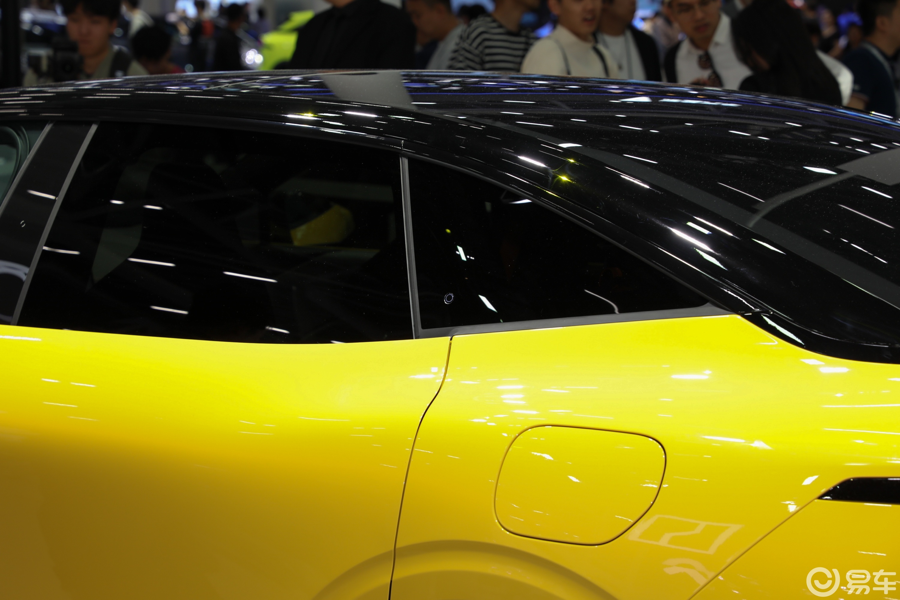 【ZEEKR 007图片-汽车图片大全】-易车