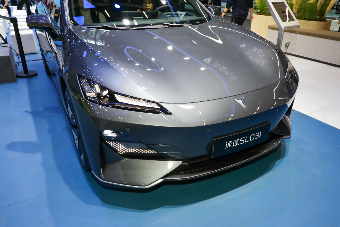 【深蓝SL03纯电版 705km Max图片-汽车图片大全】-易车