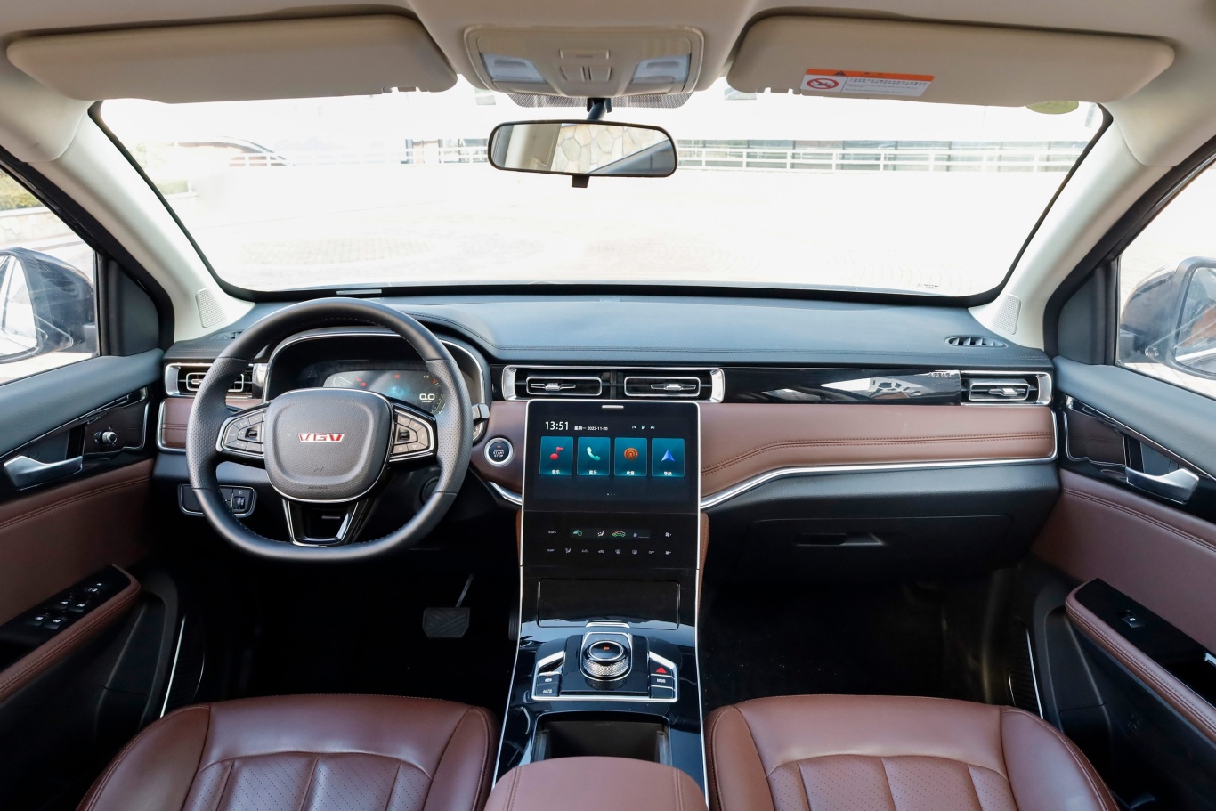 【VGV U75 PLUS2.0T 精英版 7座内饰全景正拍图片-汽车图片大全】-易车