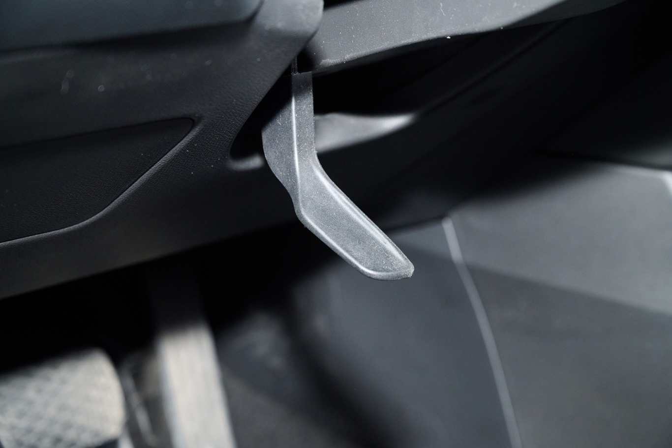 【小鹏P7P7i 550 后驱Max方向盘调节图片-汽车图片大全】-易车