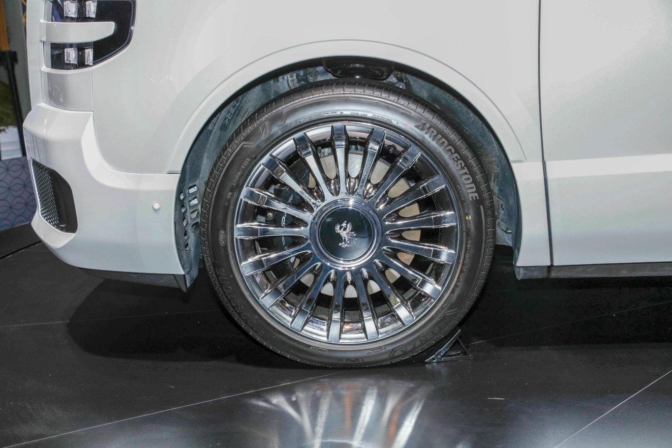 【世极3.5L 57km PHEV外观细节图片-汽车图片大全】-易车