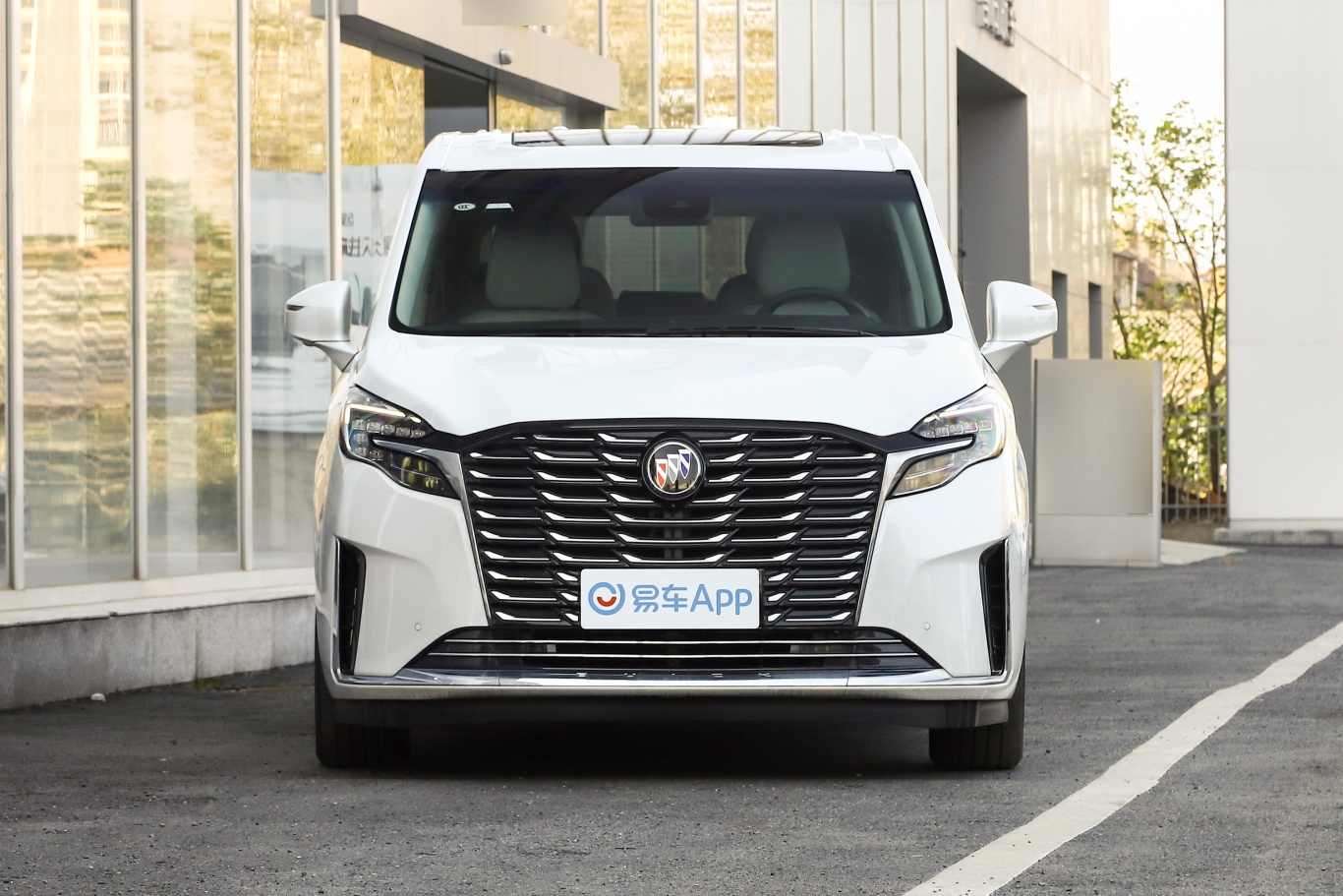 【别克GL8ES陆尊 2.0T 豪华型-和悦版 7座正前水平图片-汽车图片大全】-易车