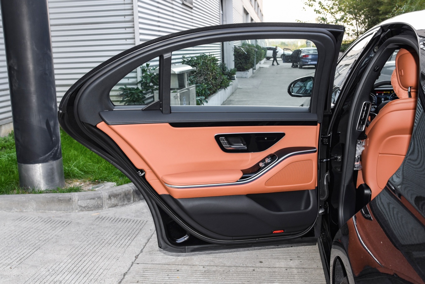 【奔驰S级S 400 L 商务型驾驶员侧后车门图片-汽车图片大全】-易车