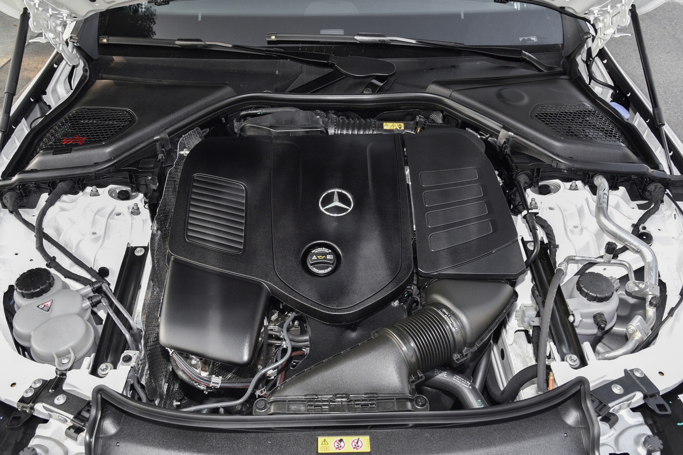 【奔驰E级E 260 L发动机/电机特写图片-汽车图片大全】-易车