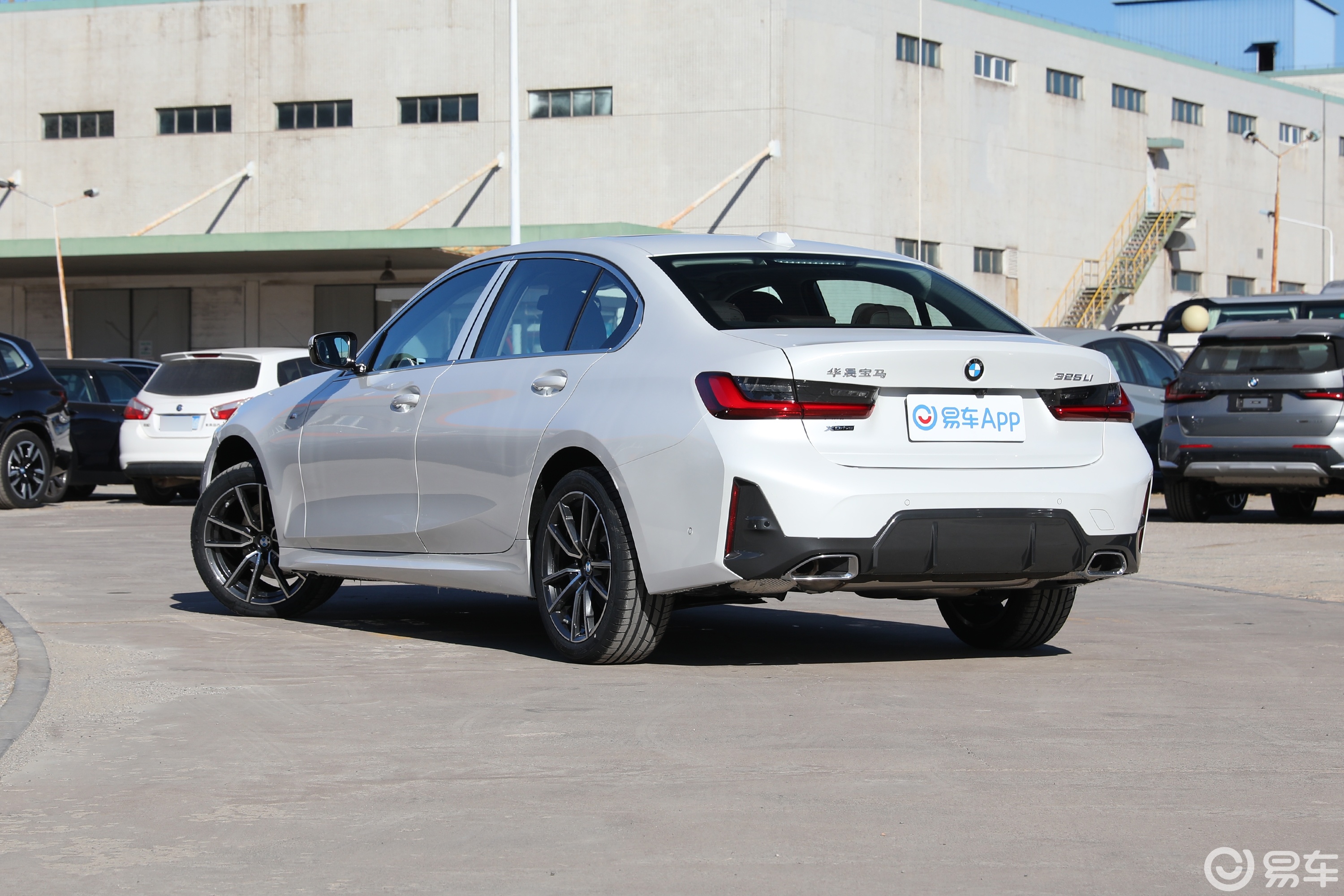 【宝马3系325Li xDrive M运动套装侧后45度车头向左水平图片-汽车图片大全】-易车