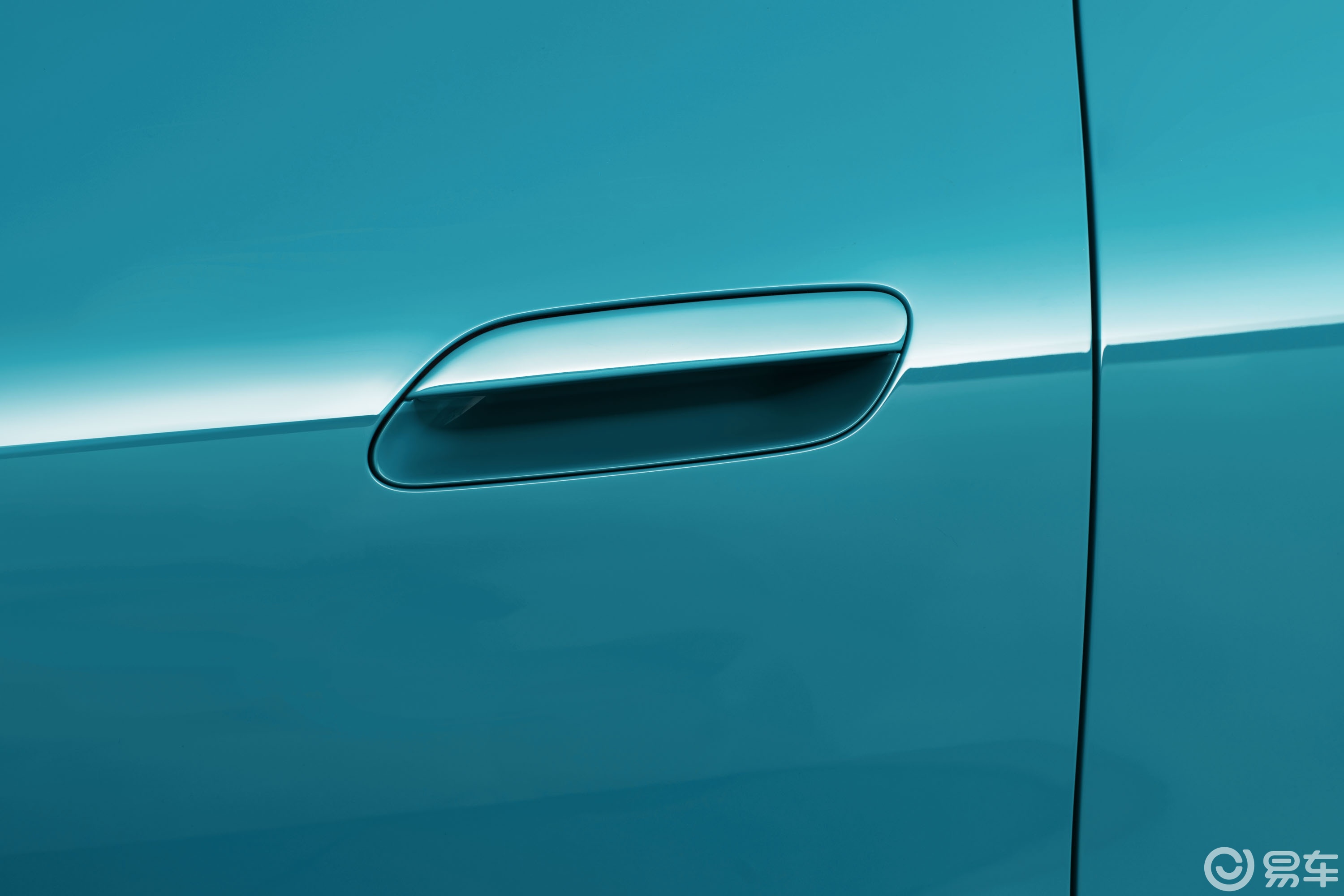 【小米SU7图片-汽车图片大全】-易车