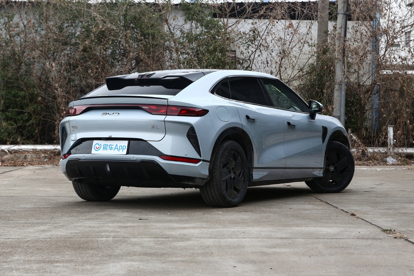 【宋L EV550km 后驱超越型侧后45度车头向右水平图片-汽车图片大全】-易车