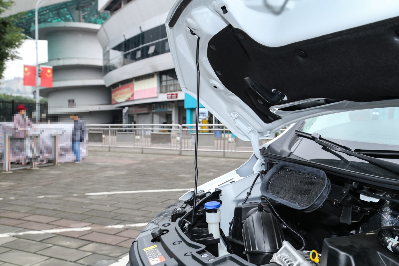 【全顺T82.3T 自动短轴中顶多功能版 6座(3+3)动力底盘图片-汽车图片大全】-易车