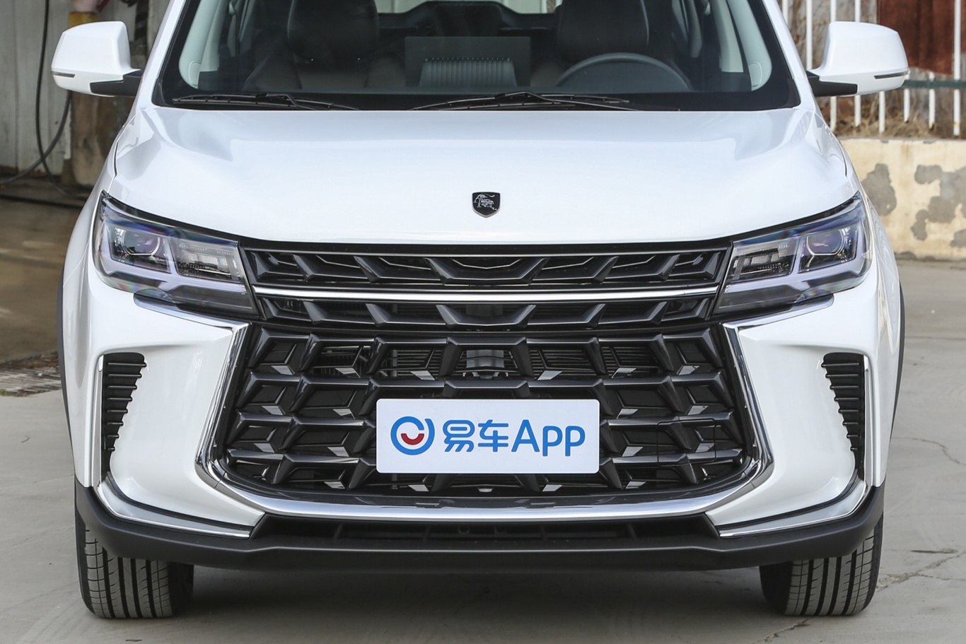 【风行T5盛世款 1.6L CVT圆梦版 5座外观细节图片-汽车图片大全】-易车