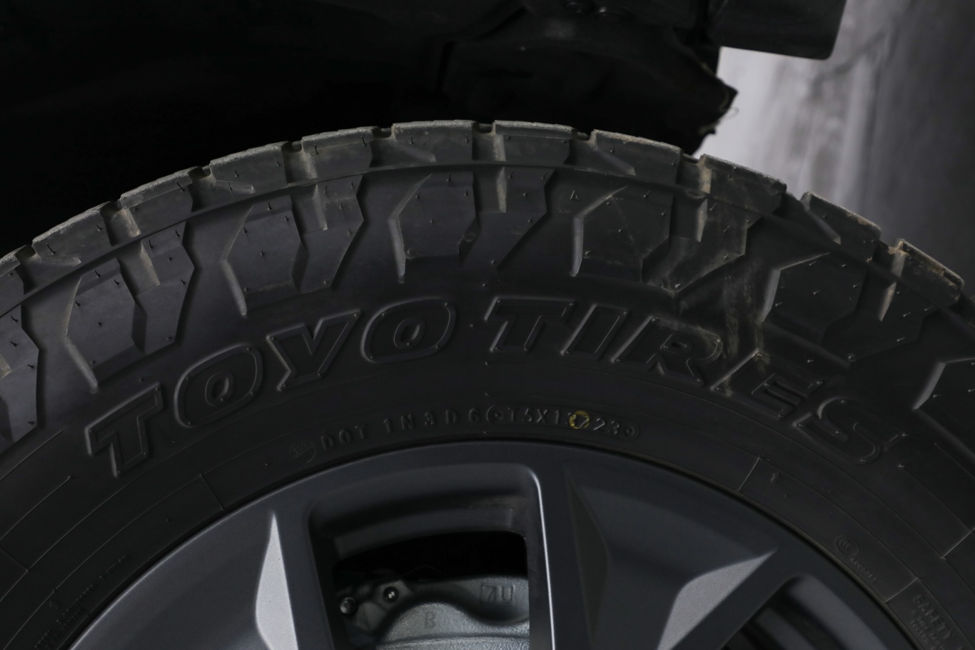 【雷克萨斯GX550h OVERTRAIL远峰版 5座动力底盘图片-汽车图片大全】-易车