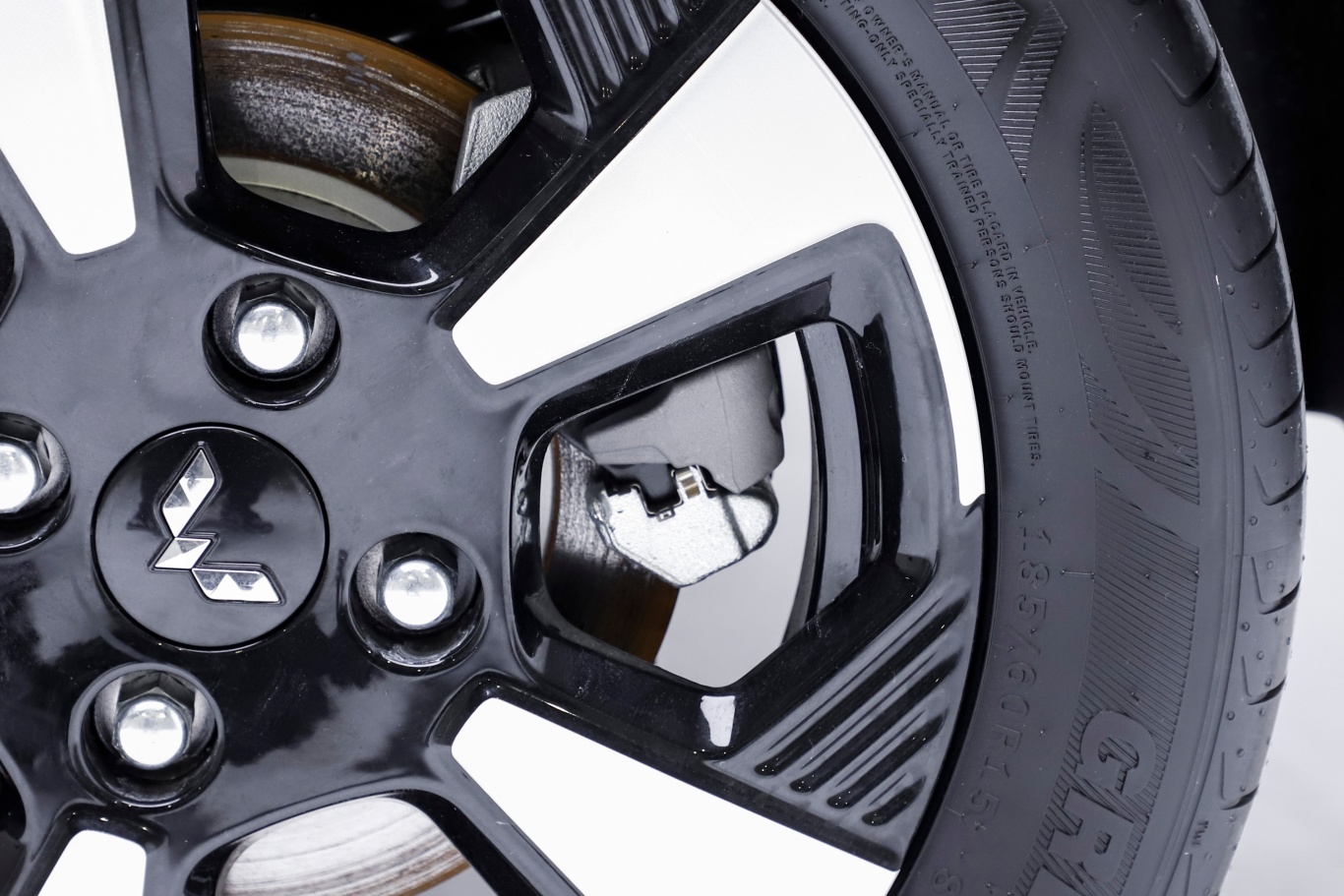 【五菱缤果PLUS510km 旗舰版后刹车卡钳图片-汽车图片大全】-易车