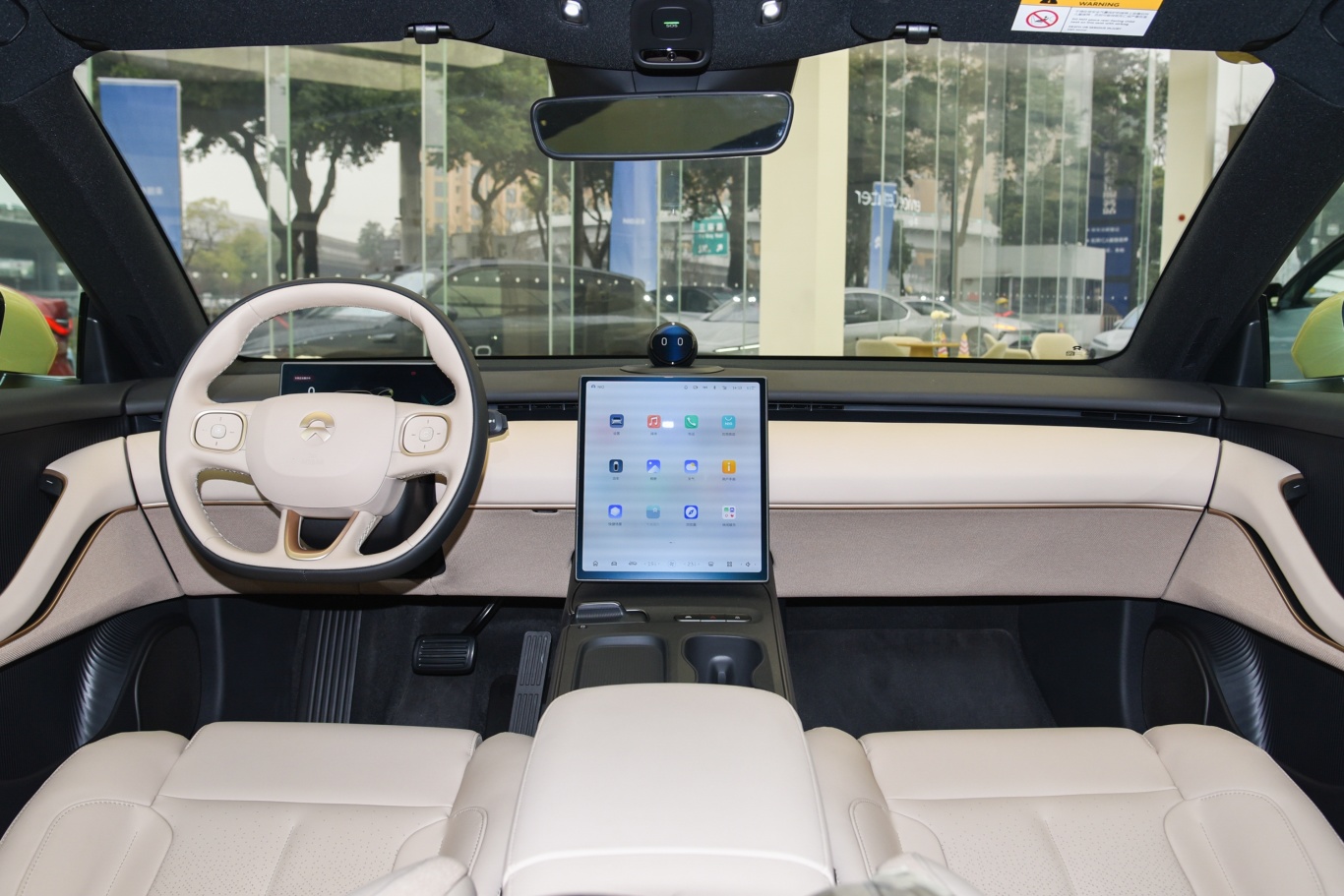 【蔚来ET5560km 75kWh内饰全景正拍图片-汽车图片大全】-易车