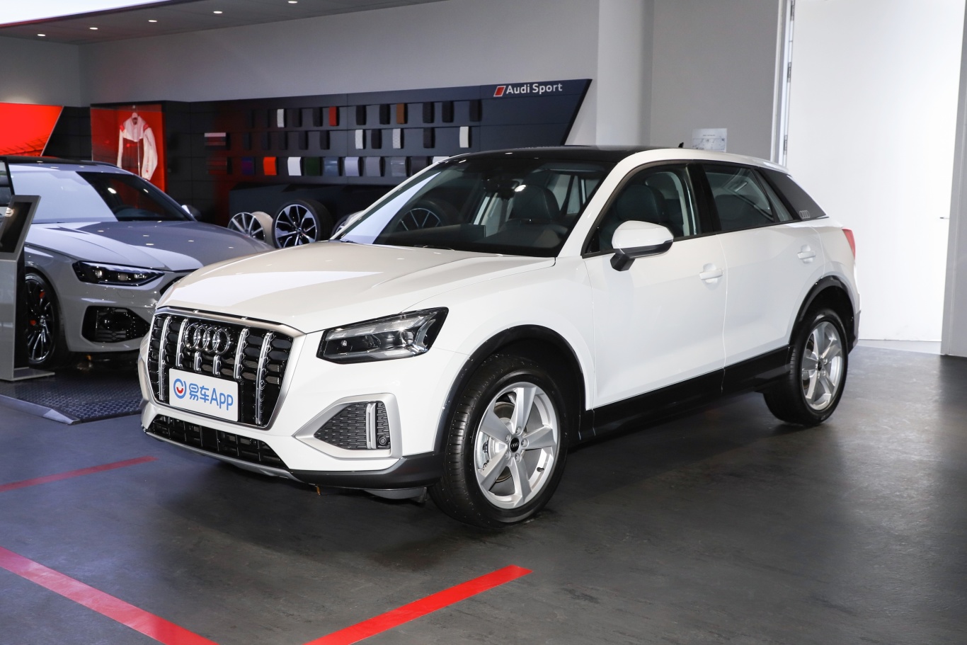 【奥迪Q2L35 TFSI 进取致雅型侧前45度车头向左水平图片-汽车图片大全】-易车