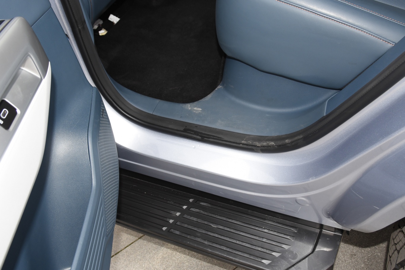 【深蓝G318174km 四驱空悬版后排空间图片-汽车图片大全】-易车