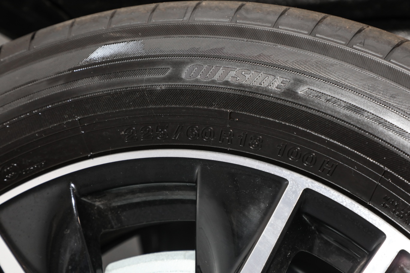 【威兰达 插电混动高性能版 2.5L 78km 两驱劲擎版动力底盘图片-汽车图片大全】-易车