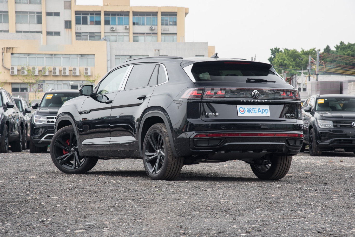 【途昂途昂X 出众款 380TSI 四驱龙祥版侧后45度车头向左水平图片-汽车图片大全】-易车