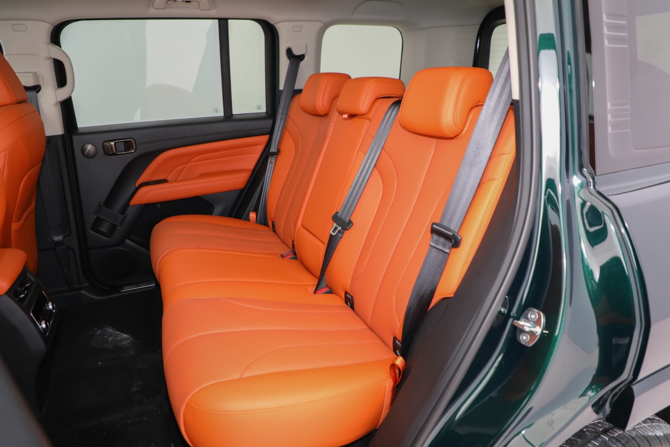 【哈弗H92.0T 极境版 5座 汽油后排座椅图片-汽车图片大全】-易车