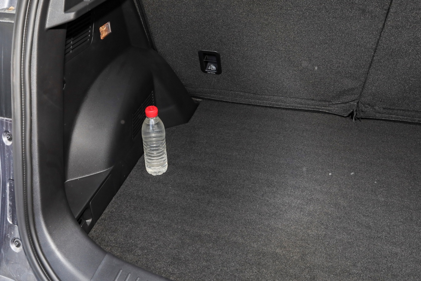 【瑞虎5x惠民版 1.5L CVT时尚型后备厢图片-汽车图片大全】-易车