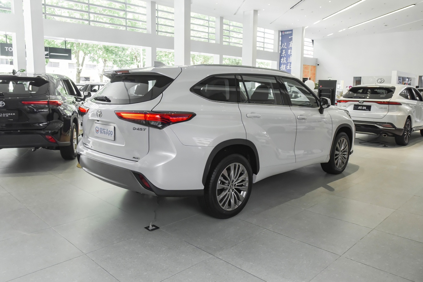 【汉兰达380T 四驱豪华版 7座侧后45度车头向右水平图片-汽车图片大全】-易车