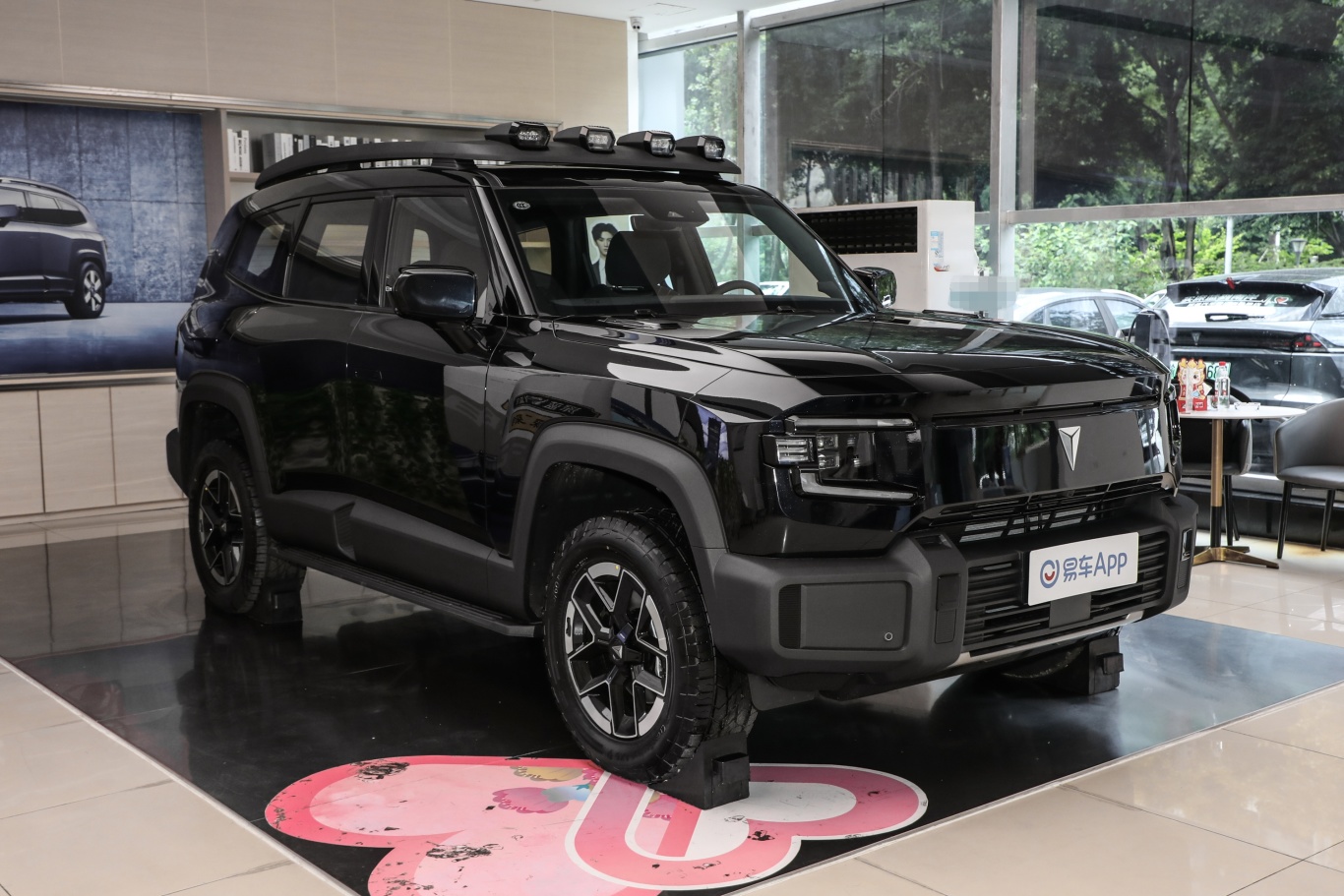 【深蓝G318174km 四驱空悬版侧前45度车头向右水平图片-汽车图片大全】-易车