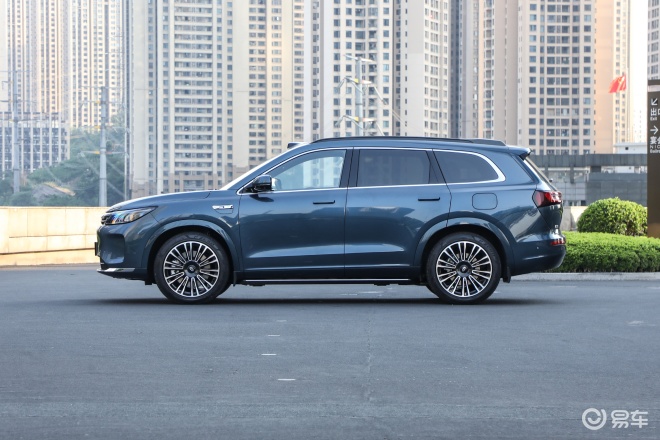 问界新M7 Ultra上市首周交付量突破4349台 售28.98万元起_易车