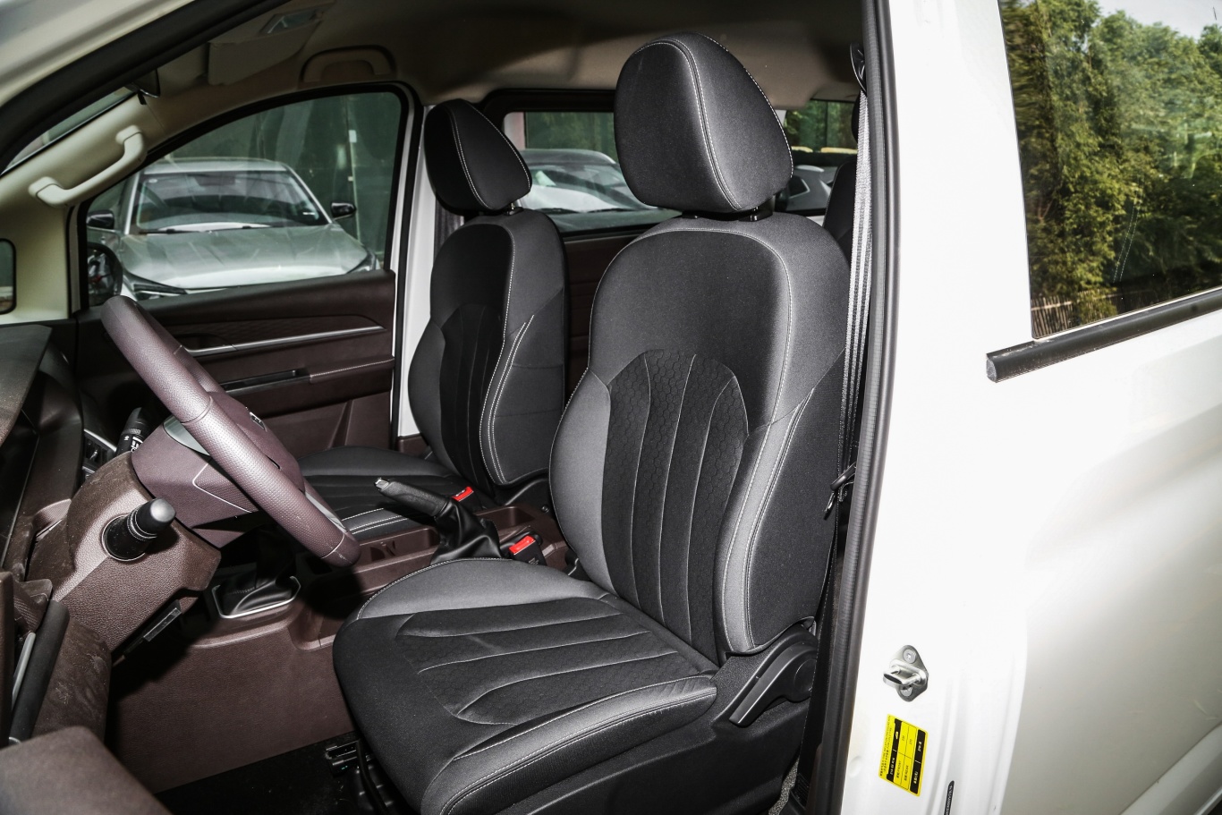 【锐胜王牌M72.0L 手动长轴舒适型 7座 CNG驾驶员座椅图片-汽车图片大全】-易车